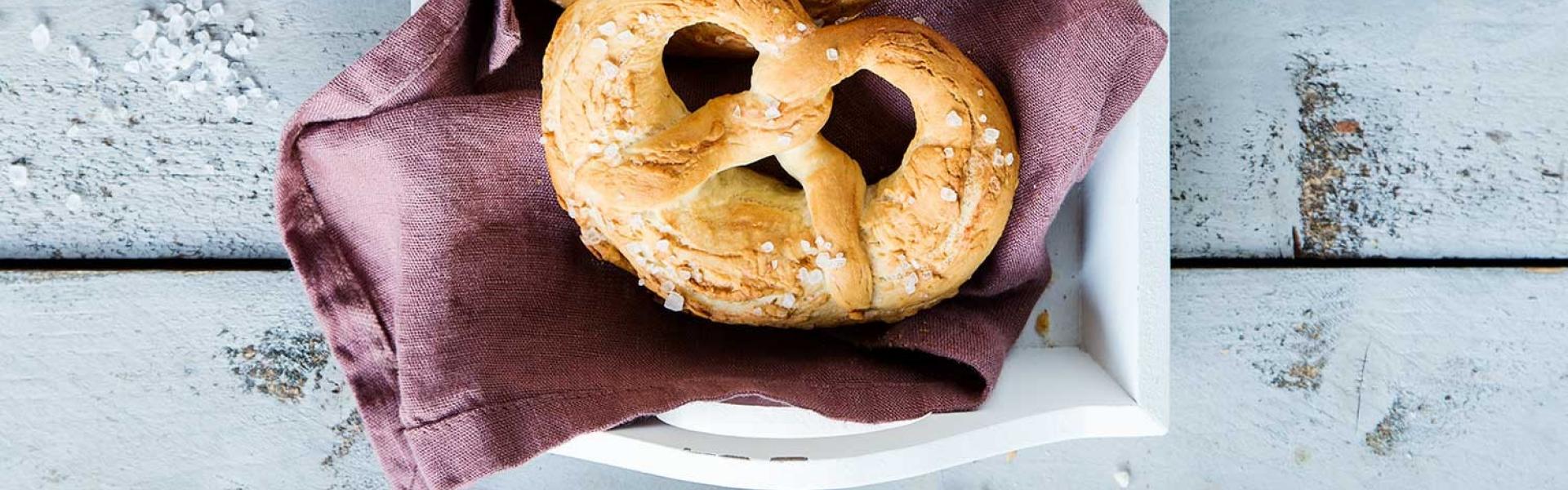 Brezel selber machen: Rezept wie vom Bäcker | Simply Yummy