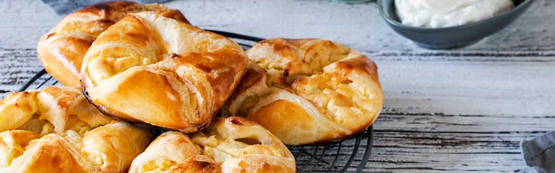 Quarktaschen - Rezept mit Infos zu Kalorien | Simply Yummy