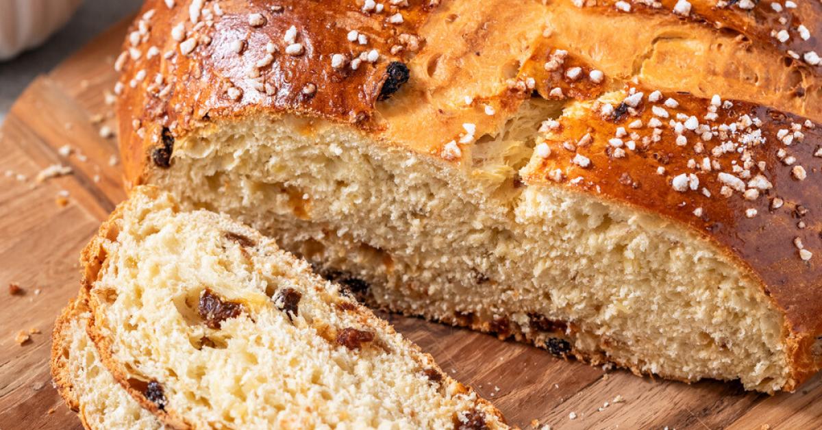 Osterbrot einfach selber backen | Simply Yummy