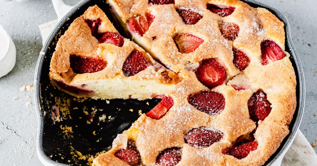 Erdbeerkuchen aus der Pfanne | Simply Yummy