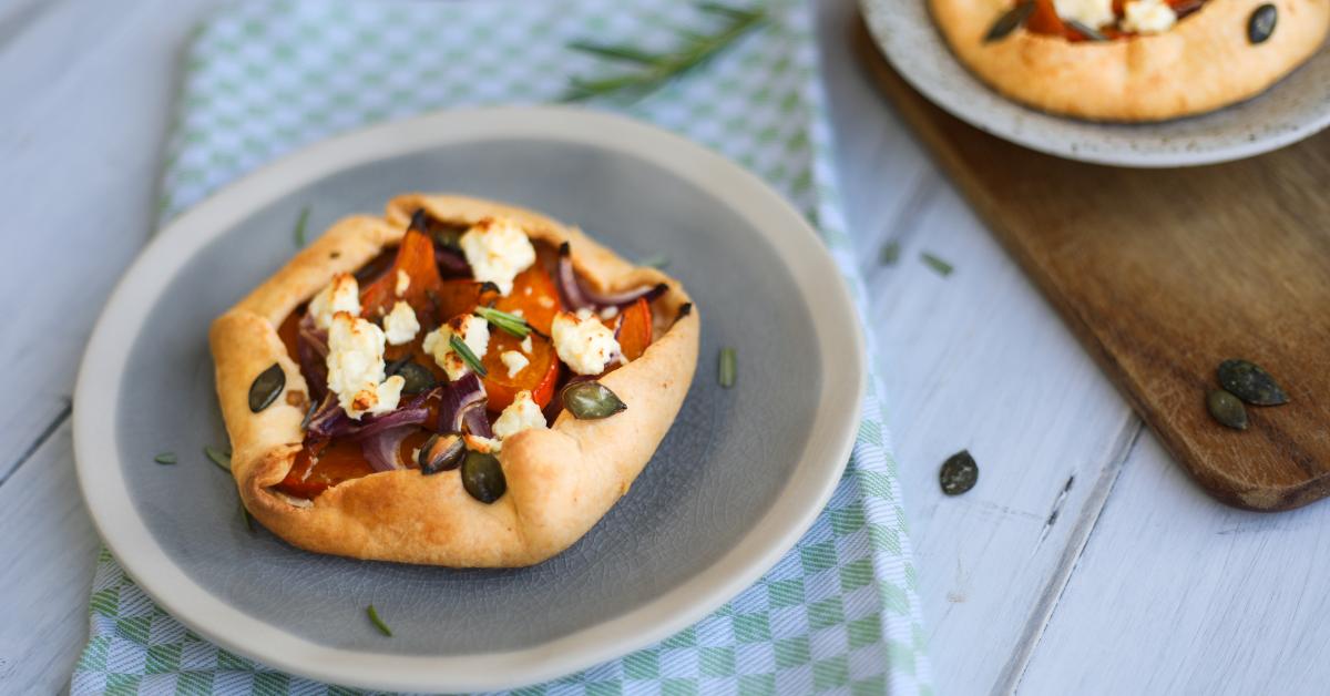 Mini-Crostatas mit Kürbis und Feta | Simply Yummy