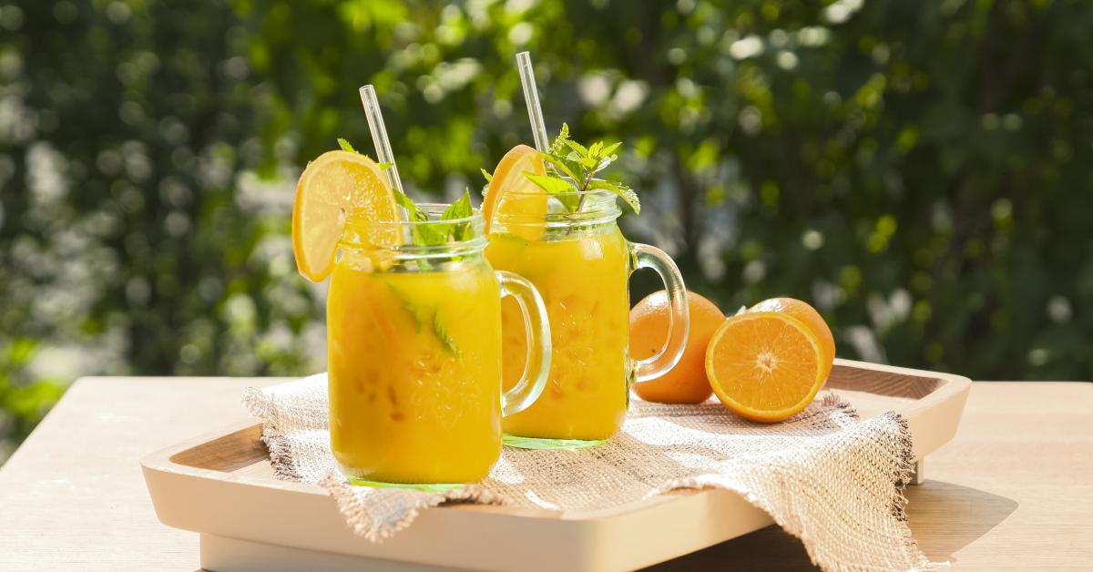 Selbstgemachter Eistee mit Mango und Minze | Simply Yummy