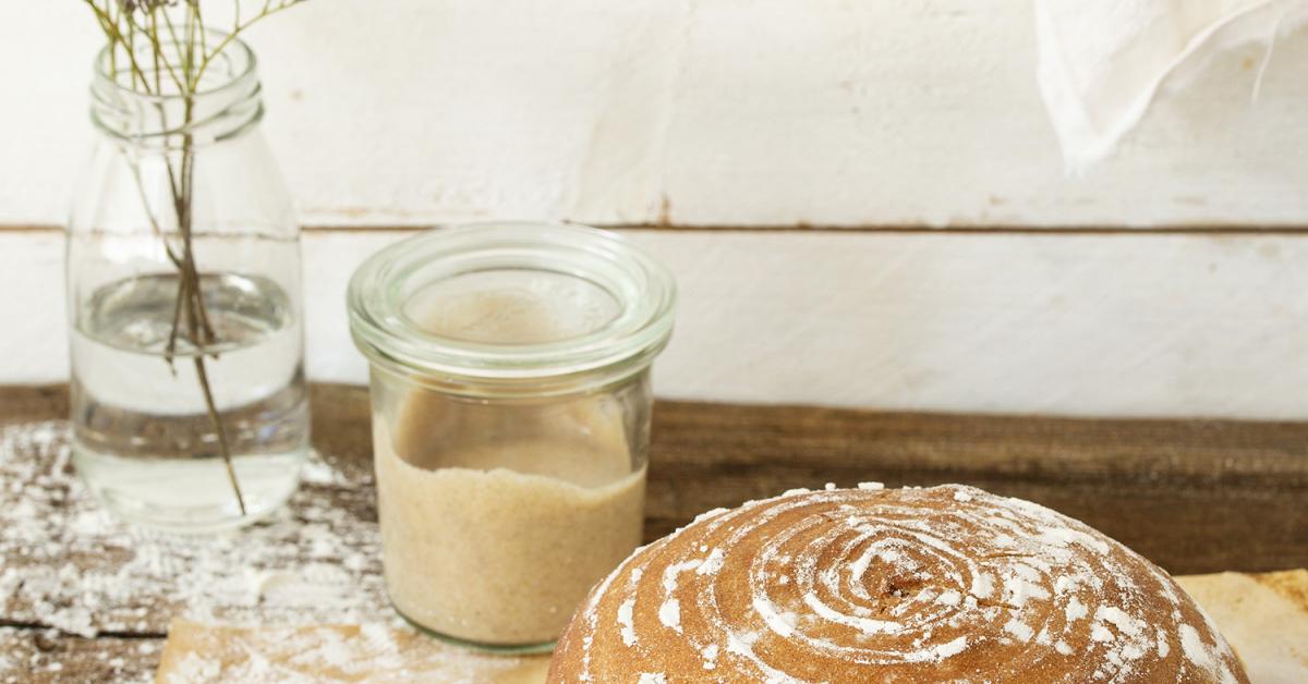 Roggenbrot backen - Rezept mit Sauerteig | Simply Yummy